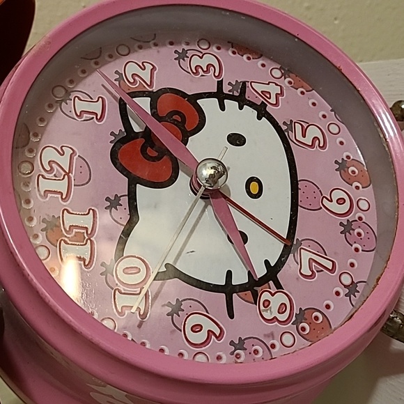 Hello Kitty | Wall Decor | Hello Kitty Clock | Poshmark